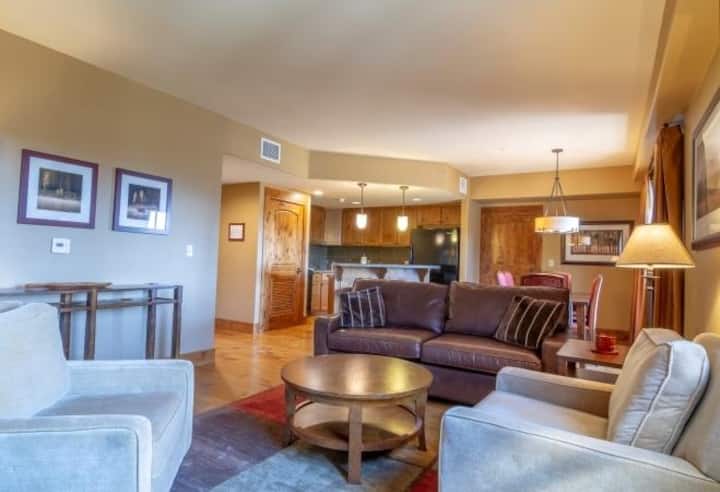 Trail's End Lodge 3 Bedroom Condo - Grand Condo Wi - Tamarack Ski Resort, ID