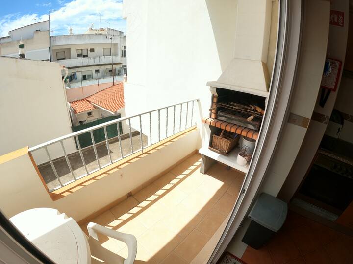 Algarve, T2 Apartment W/balcony, Armação De Pera - Armação de Pêra