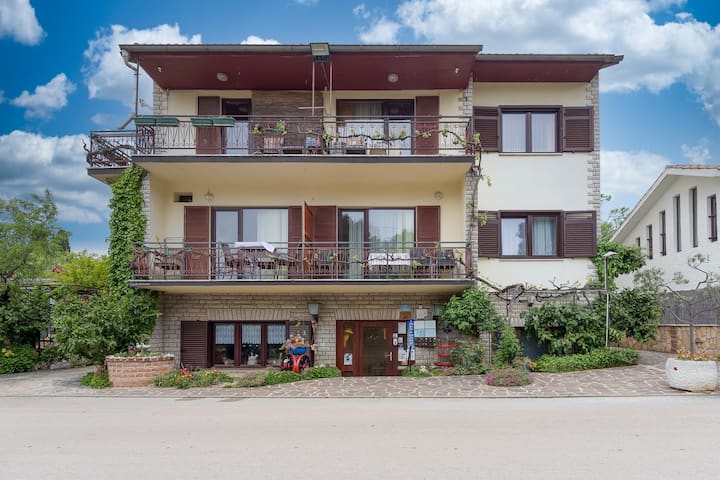 Ines & Hans - Studio Apartment - Novigrad