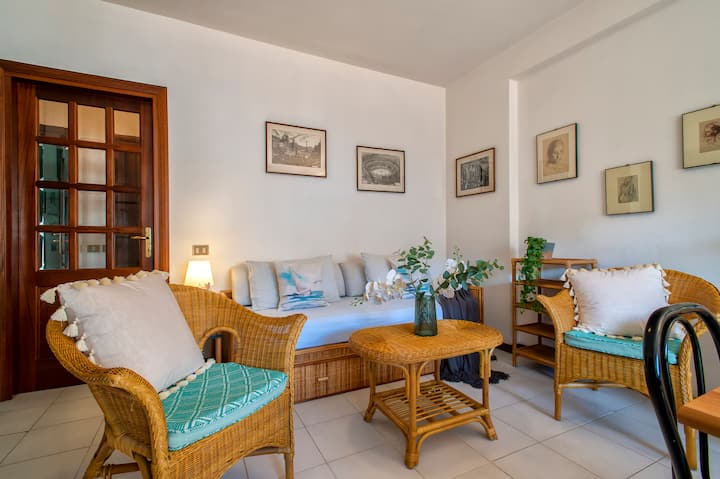 Sardinia Re - Flavia's Flat - Free Parking - Alghero