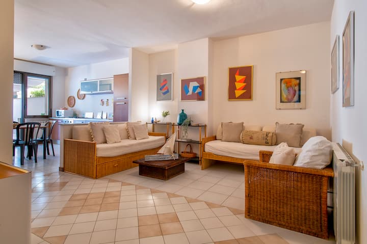 Sardinia Re - Francesca's Flat - Free Parking - Alghero