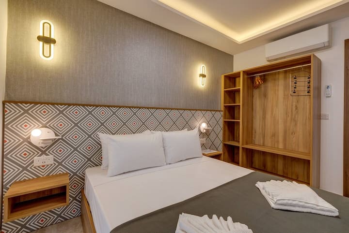 Minerva Suite Fl 9 Bugibba City Escape By Homely - Malta