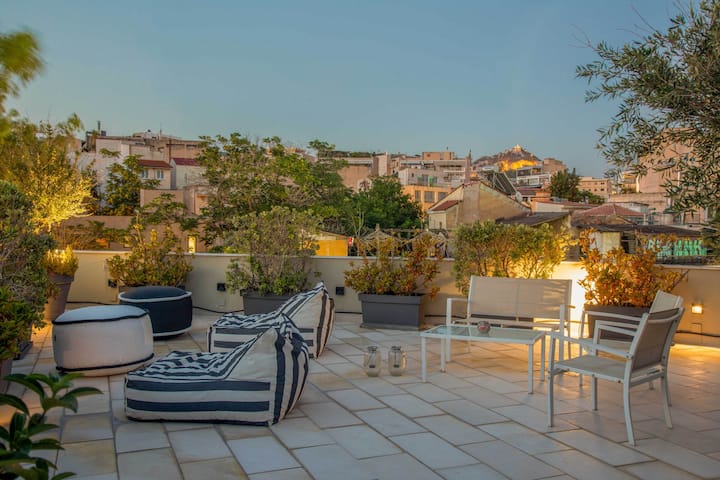 Entire Building In The Heart Of Athens – Sleeps 12 - Афины