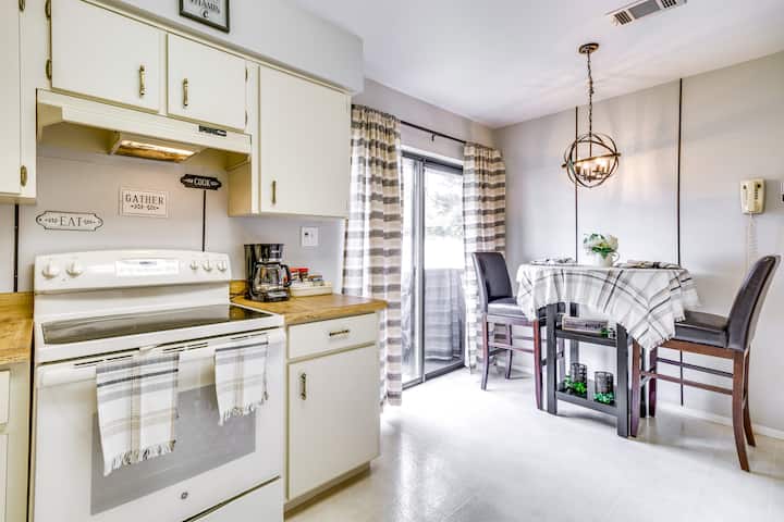 Orlando Vacation Rental W/ Yard & Pool Access - Orlando