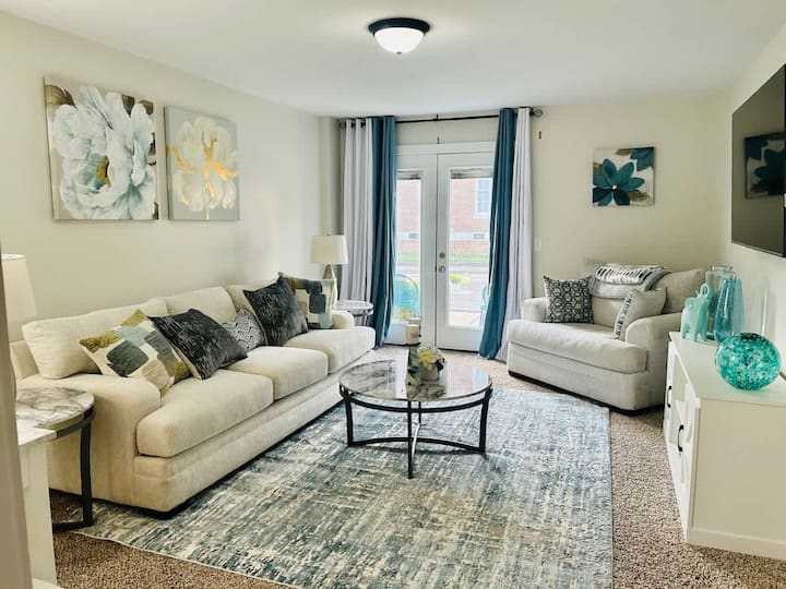 2nd Street Luxury Loft Retreat-#101 Clarksville Tn - Clarksville, TN