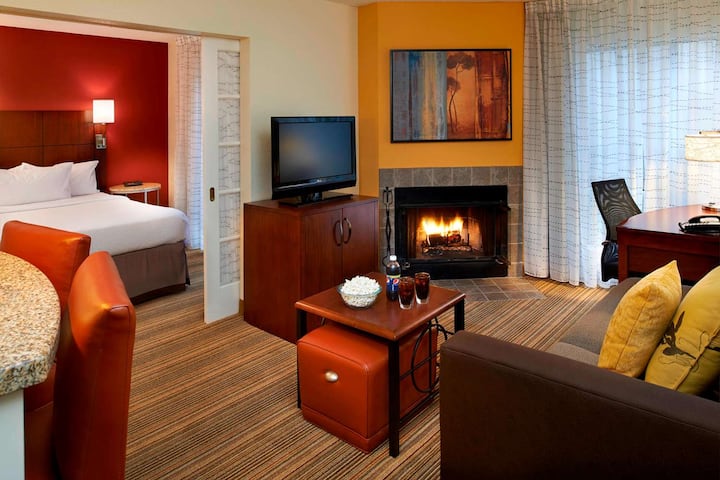 Troy Historic Village Tour! Free Breakfast - Sterling Heights, MI