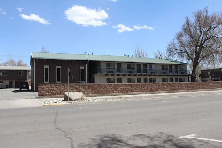 Alamosa Studio Suite - Alamosa, CO