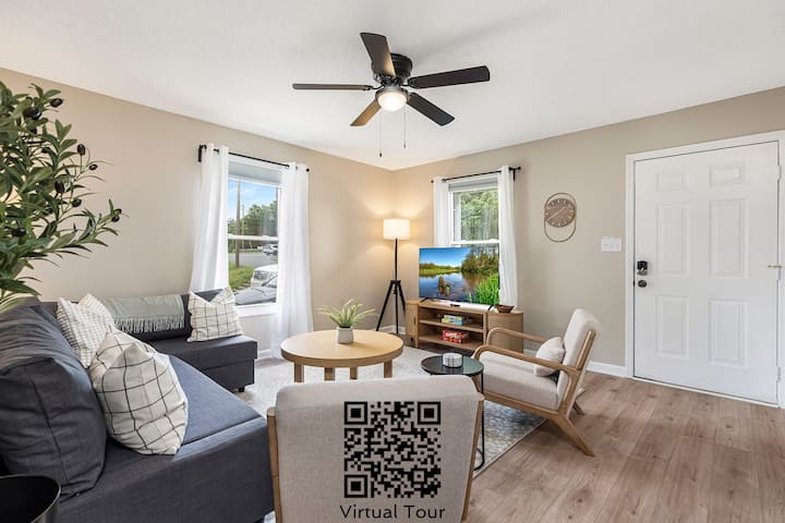 Charming Belmont Bungalow - 5 Min Walk To Downtown - Belmont, NC