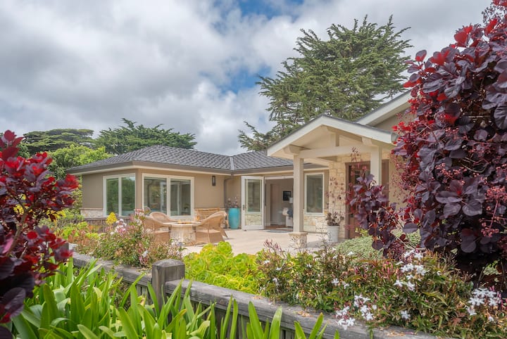 3888 Seas The Day - Modern, Stylish, Lush Gardens - Carmel-by-the-Sea, CA
