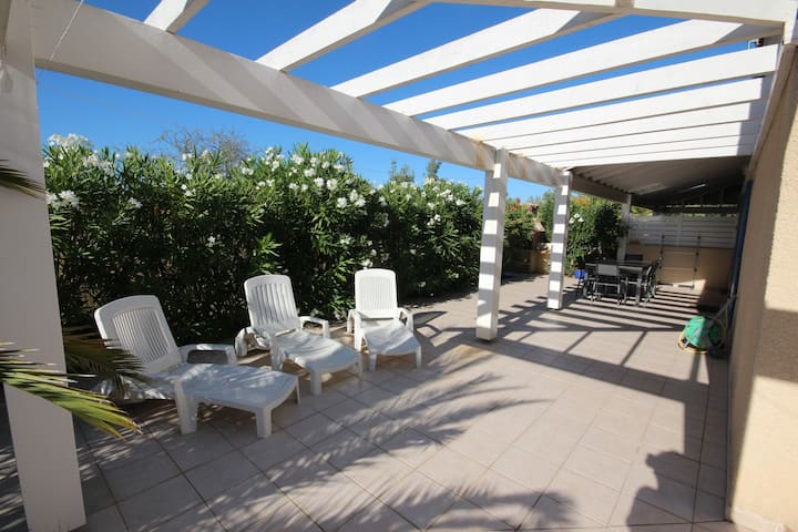 Spacious Corner House With 3 Bedrooms And Airco, W - Portiragnes