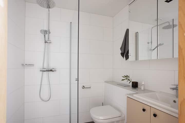 Charming Upper Floor Compact Studio Near Metro - Suomenlinna
