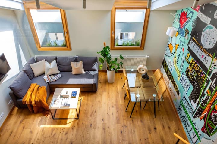 Stylish Studio Near Wawel Castle W/ Mezzanine - Cracovie