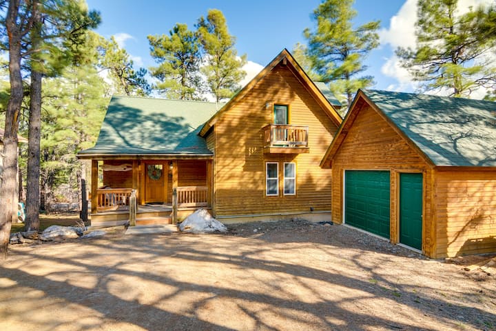 Rustic Pagosa Springs Cabin W/ Hot Tub + Game Room - Pagosa Springs, CO
