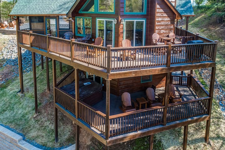 Your Get Away In Ellijay- River Resort W/ Hot Tub! - Ellijay, GA