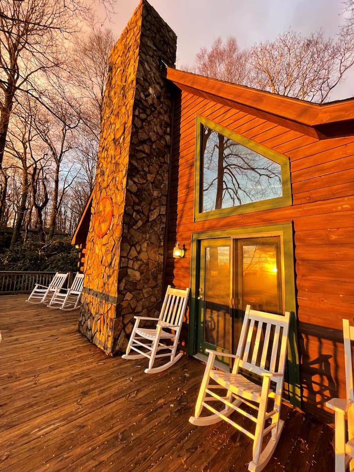 Sunrise Escape Cabin Blowing Rock, Nc Retreat - Blowing Rock, NC
