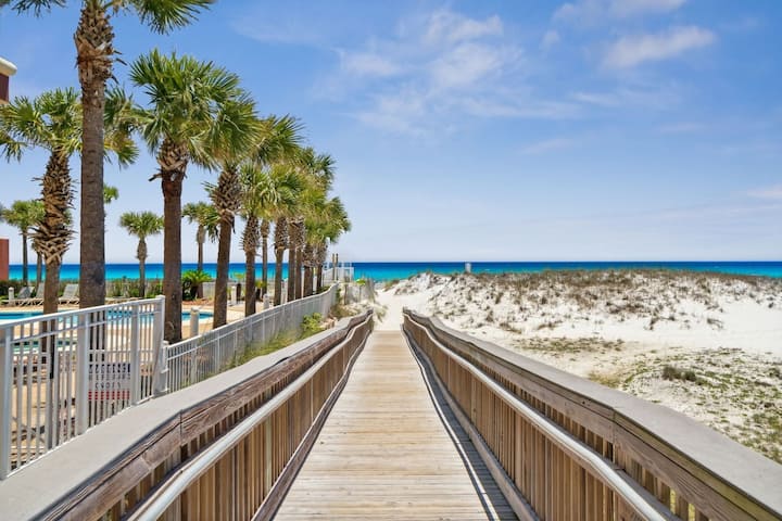 Beach Retreat~3 Min Walk To The Beach - Destin, FL