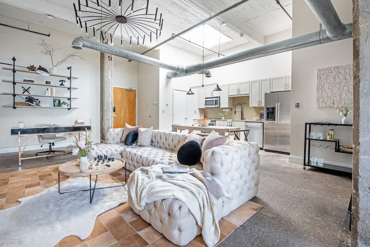 Beltline Shrine - Designer Loft Steps By Beltline - Atlanta, GA