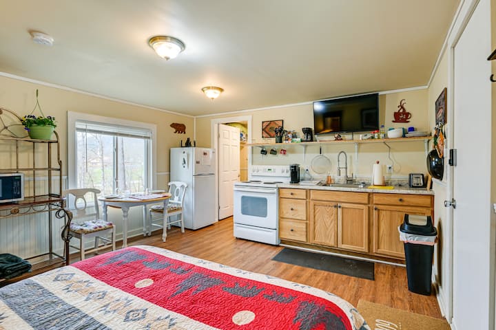 Whittier Vacation Rental Cabin In Tranquil Setting - Cherokee North Carolina, Cherokee