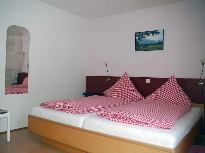 Holiday Flat Edelweiss For 2 With Balcony, 64 M² - Inzell
