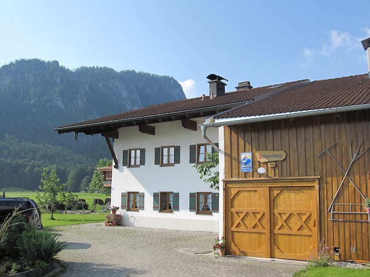 Ferienwohnung Flieder Für 2 Personen Mit Balkon - Inzell