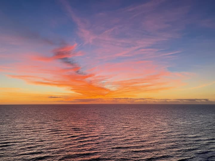 Sunset Shores. Amazing Views - Panama City Beach, FL