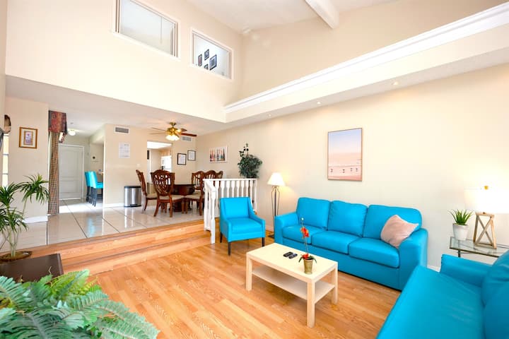 Hacienda Del Mar #1 - Walk To The Beach - Wifi - South Padre Island, TX