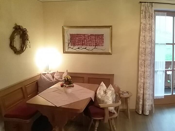 Ferienwohnung Staufen Für 4 Personen, 43 M² - Inzell