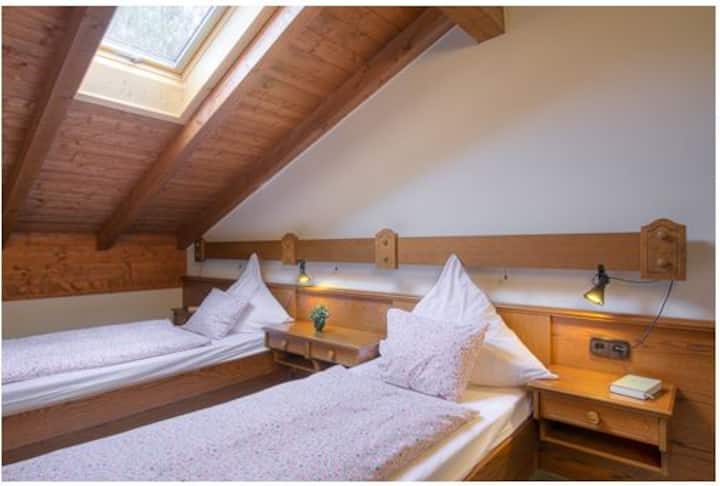 Ferienwohnung 3 Für 4 Pers., 2 Sz, Balkon, 84 M² - Inzell