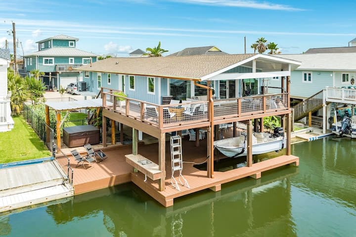 Gorgeous Bayside Beauty! Hot Tub, Fire Pit! - Jamaica Beach, TX
