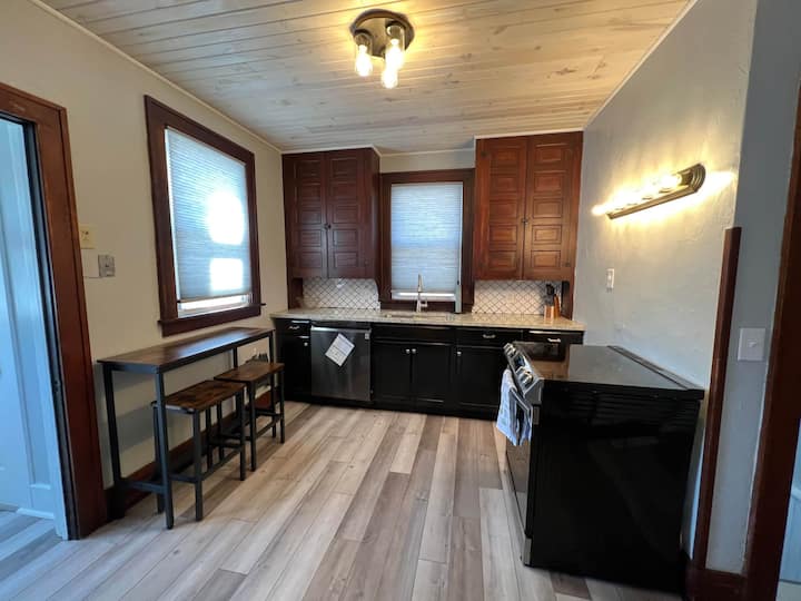 Perfect Getaway-sandusky & Close To Cedar Point! - Sandusky, OH