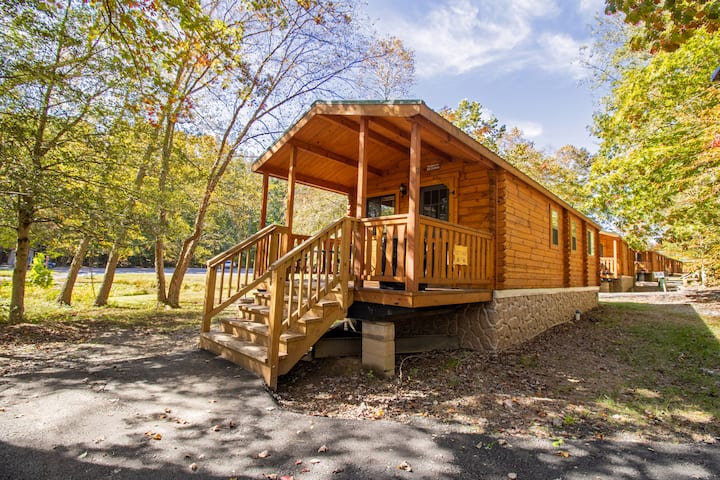 Lakeview Camp Cottage - Lake of the Woods, VA