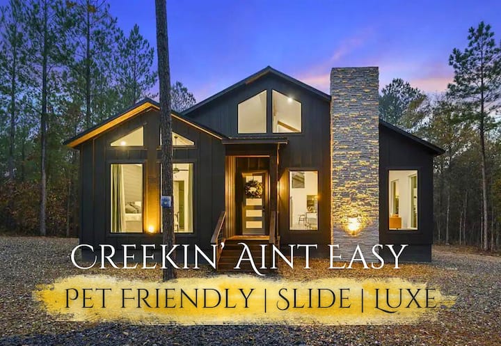 Luxury Creek Cabin W/ Slide, Hot Tub & Fire Pit - Broken Bow, OK