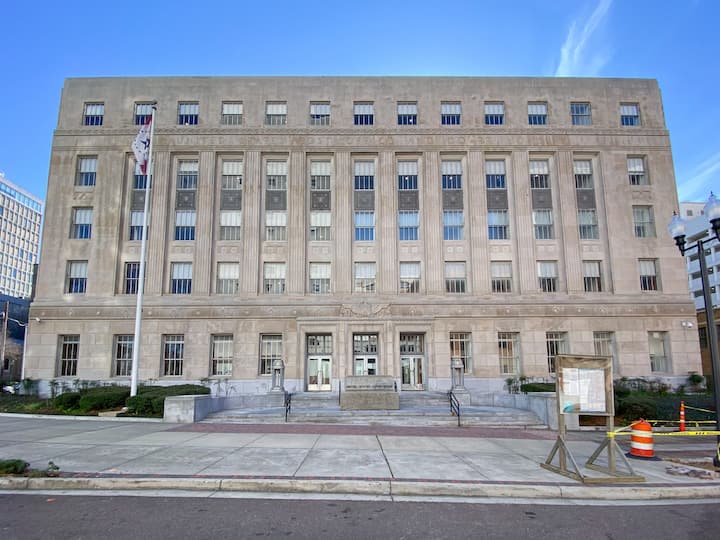 2 Queen Bed Studio - Jackson, MS