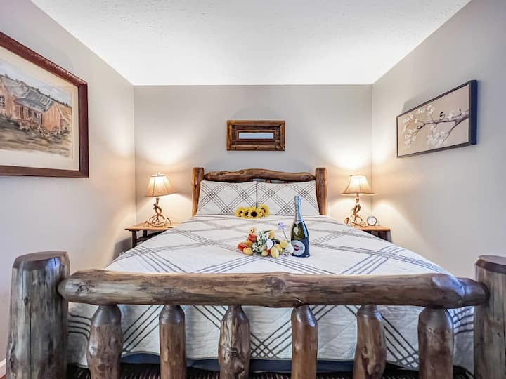 Tranquil 1br | Branson Strip & Lake Nearby - Branson's Wild World, Branson
