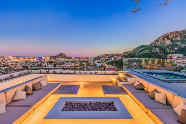 Downtown Cabo Penthouse: Balcony & Rooftop Pool - Cabo San Lucas