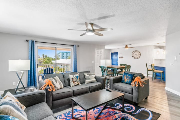 The Kraken-6-pass Golf Cart! Plus Pool - Indian Rocks Beach, FL