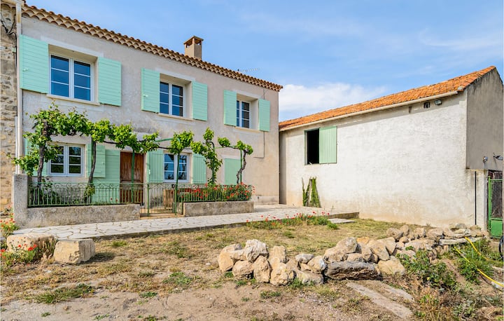 3 Bedroom Gorgeous Home In Mouriès - Mouriès