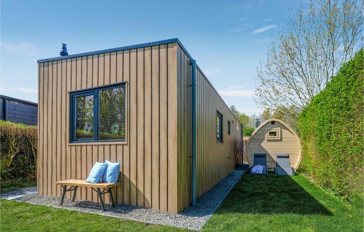 Cozy Home In Heinkenszand With Kitchen - Goes