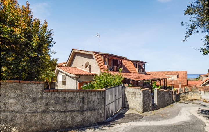 3 Bedroom Nice Home In Gizzeria - Falerna