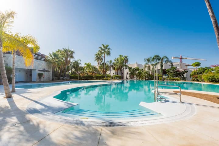 Hoyo19 12 | Resort Marbella Complex Pools Golf - Benahavís