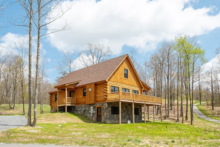 John's Place | Pet-friendly + Near Wisp Resort! - Deep Creek Lake, MD