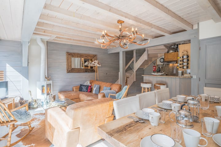 Bright + Elegant + Easy Walk To The Piste | 8ppl | - Les Gets
