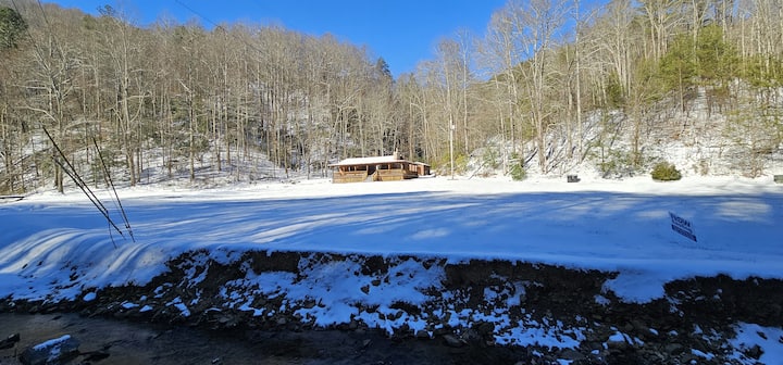 Wears Valley Cabin On 5 Acres*hot Tub*pets - Townsend, TN