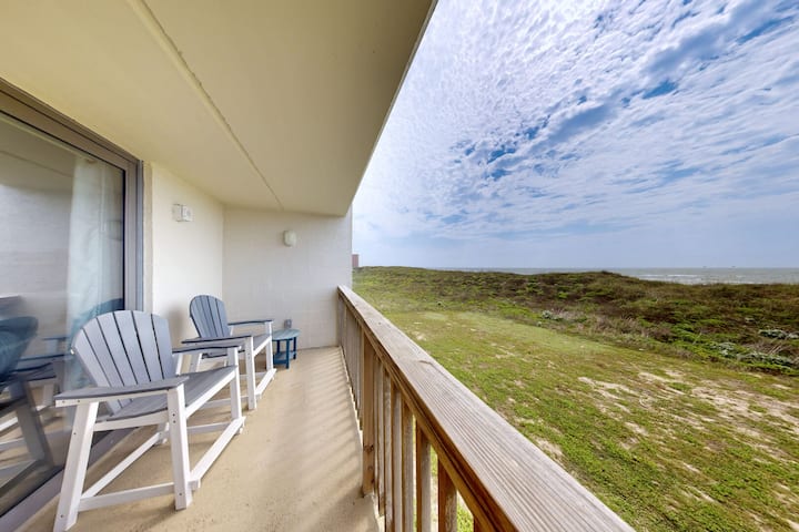 Ocean View, Shared Pool/hot Tub, Boardwalk - Mustang Island State Park, TX