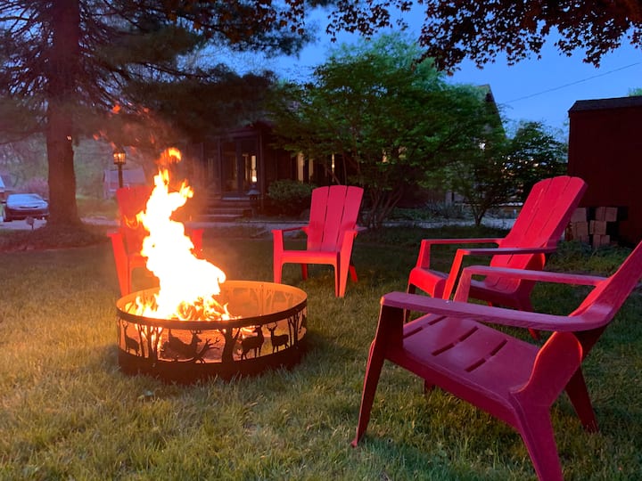 Hot Tub | Decked Out Oasis | Nespresso Coffee Bar - 南灣