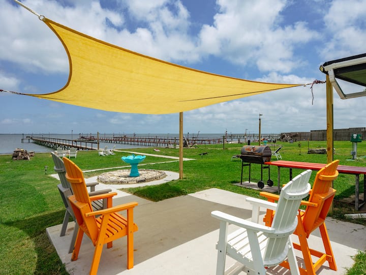 Little Cove Resort | Lighted Fishing Pier! - 베이사이드