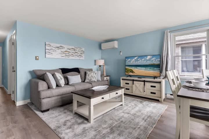 Serenity @ Snug Harbor | Ocean View | Private Deck - Portsmouth, NH