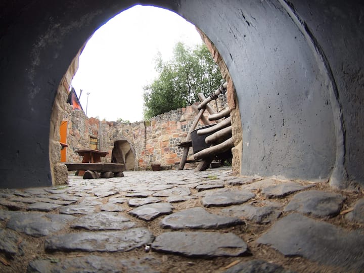 Die Geheime Welt Von Turisede The Earth House - Rothenburg