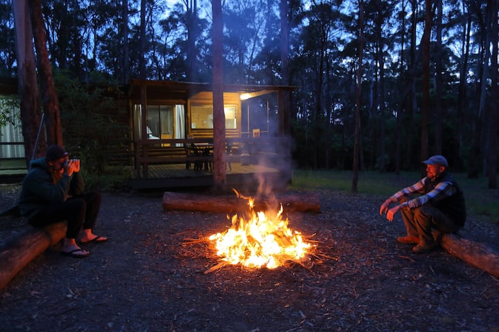 Lakes Entrance Log Cabins - Lakes Entrance