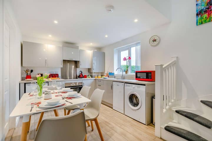 1 Bed In Helston (Oc-a27352) - Helston